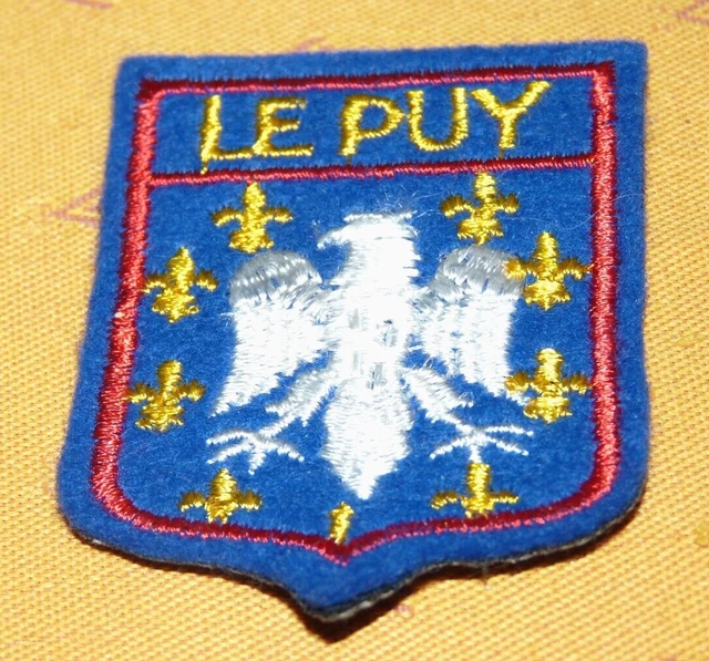 ANCIEN ÉCUSSON THERMOCOLLANT en feutre brodé blason Le Puy neuf Vintage patch EUR 5,00 - PicClick FR