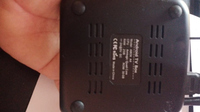 ANDROID TV BOX Model: ABOX A4 CPU: Amlogic Quad EUR 48,00 - PicClick FR