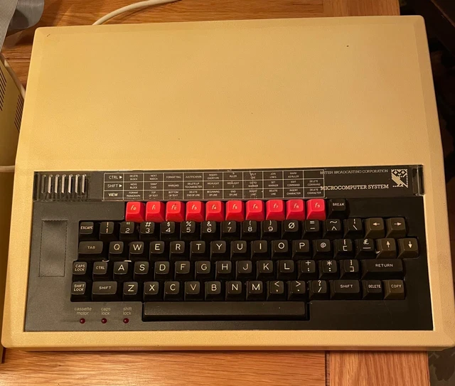 BBC MICRO COMPUTER model B and floppy disc drive - powers on but not ...