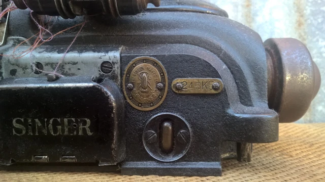 VINTAGE INDUSTRIAL SINGER 246k Overlocker Sewing Machine £191.16 ...