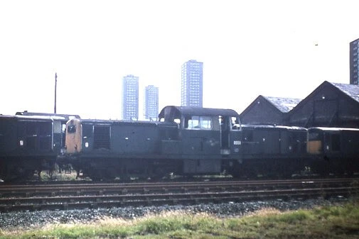 ORIGINAL COLOUR SLIDE of D8559 BR class 17 Clayton diesel loco £3.75 ...