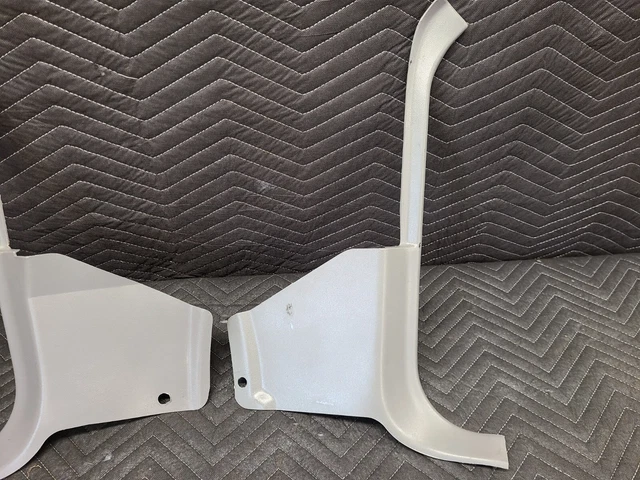 83-93 FORD FOX Body Mustang Convertible Kick Panels PAIR Gray EUR 61,07 ...
