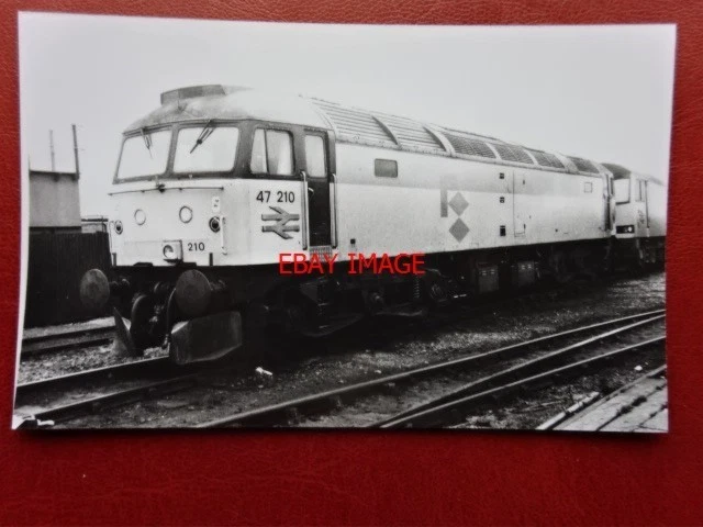 PHOTO CLASS 47 Loco No 47210 At Immingham Depot 1993 £2.00 - PicClick UK