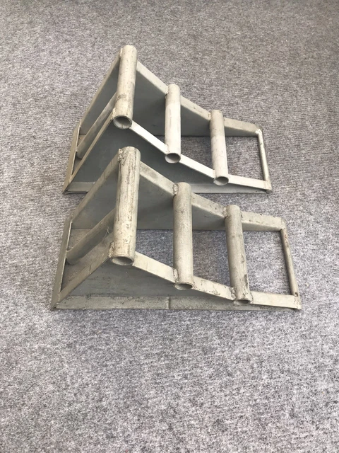 LAND ROVER DEFENDER military army wolf wheel chocks £30.00 - PicClick UK