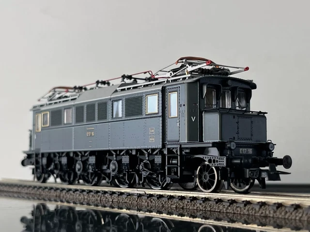 ROCO 73560 - E-Lok - Br E17 - Db - Analogique +Nem21 - H0 - Top ! (Ad ...