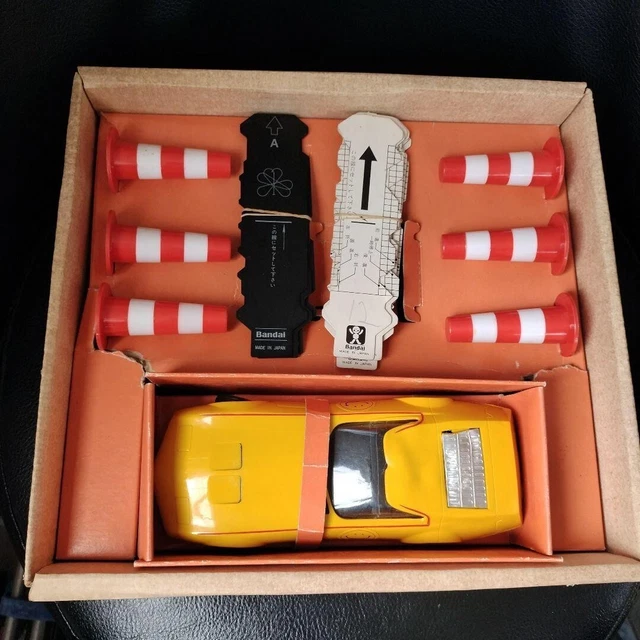 SHOWA RETRO BANDAI computer car science toy electric punch card works ...