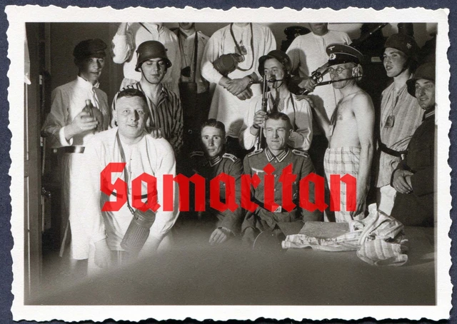 I9/8 EARLY WW2 Original Photo Of German Wehrmacht Soldiers Having Fun £ ...
