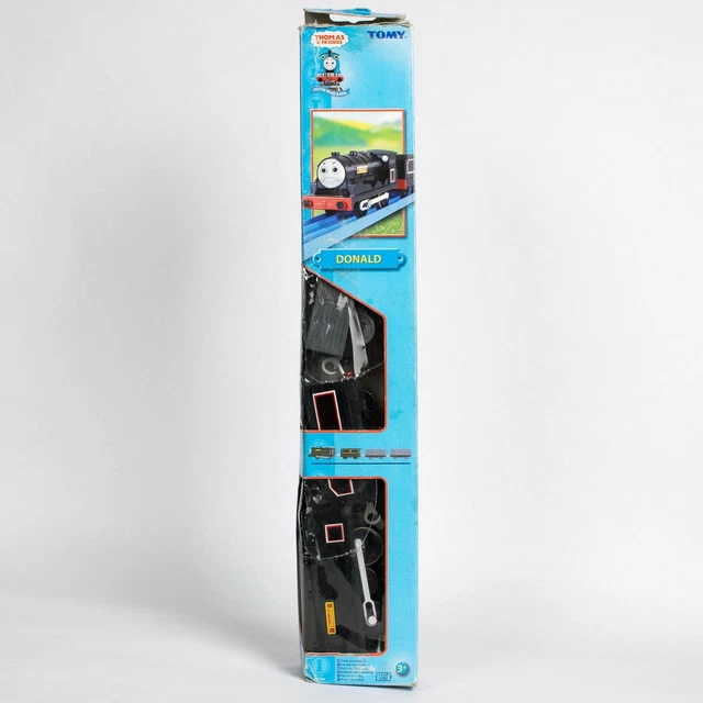 BOXED BATTERY OPERATED trackmaster Tomy Thomas the Tank Engine train ...