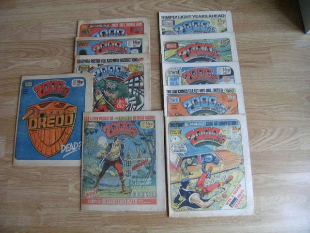 BUNDLE OF 38 2000AD Judge Dredd Comics Prog. 261 - 300 £31.88 - PicClick UK
