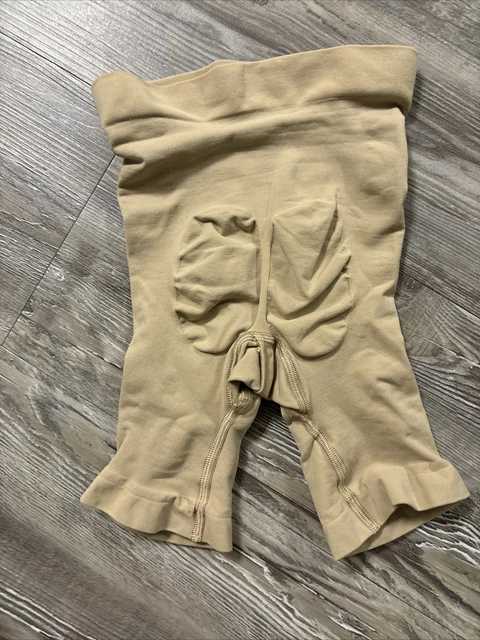 SKIMS KIM KARDASHIAN Short Mid Thigh Open Gusset Beige Medium NWOT £9. ...
