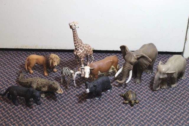 SCHLEICH WILDLIFE ANIMAL Bundle X10 Figures, Elephants, Giraffe, Lion ...