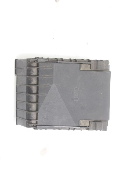 BOITE A FUSIBLE RELAIS COMPARTIMENT MOTEUR VW PASSAT Variant 3C ...
