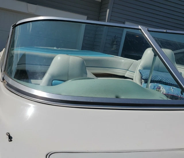 STARBOARD CURVED GLASS Windshield Panel Only! Off 1992 Larson 200 Lazer ...