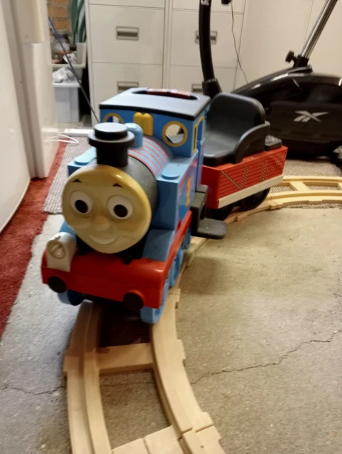 THOMAS THE TANK Engine Ride On Train And Track Peg Perego. £130.00 ...
