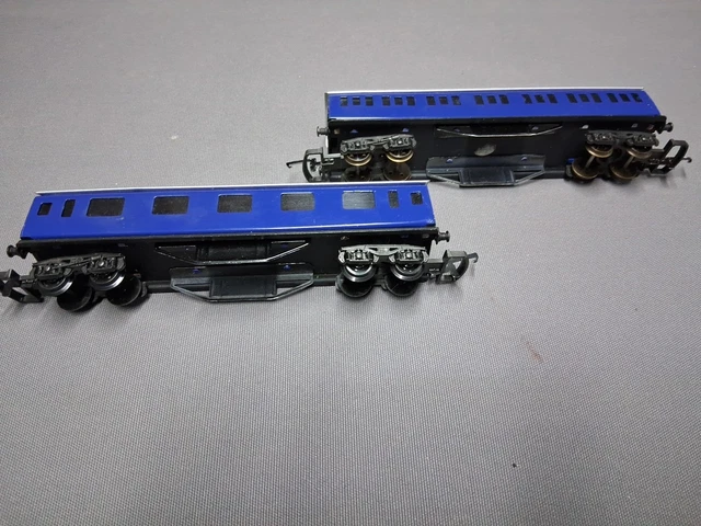 2 X OO Gauge Carriages £10.80 - PicClick UK