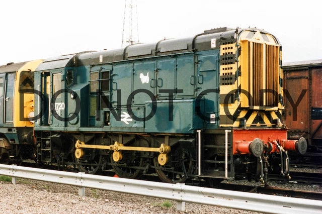 UK DIESEL TRAIN Railway Photograph Of Class 08 08720 Loco. Rm08-289 £2. ...