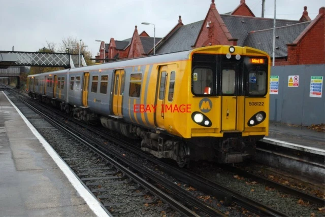 PHOTO CLASS 508 3-Car Emu No 508 122 At Birkenhead North On A Liverpool ...
