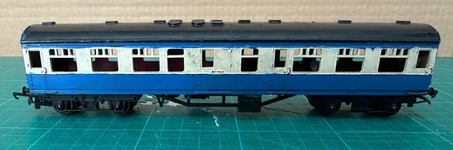 TRIANG R29 R221 Main Line Composite Coach Blue and White Spares and ...