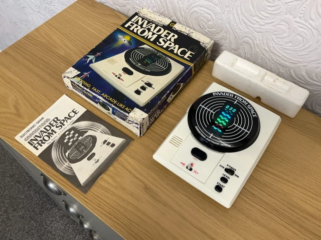 GRANDSTAND INVADER FROM Space - Working Read Inside -👽👾Retro Gift Idea👾 ...