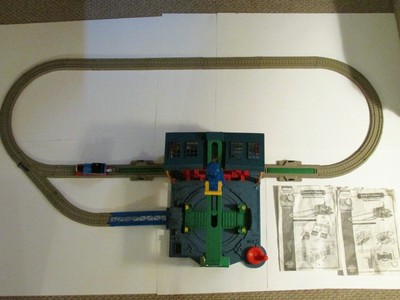 THOMAS THE TRAIN "Spin & Fix at Sodor Steamworks" Trackmaster Playset ...