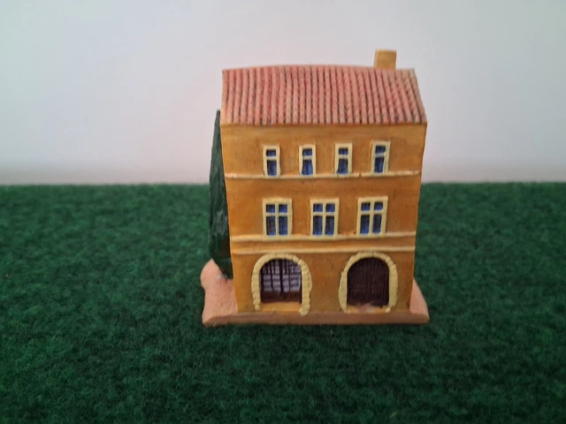 MAISON MINIATURE EN résine vintage LYON pour diorama ou collection EUR ...