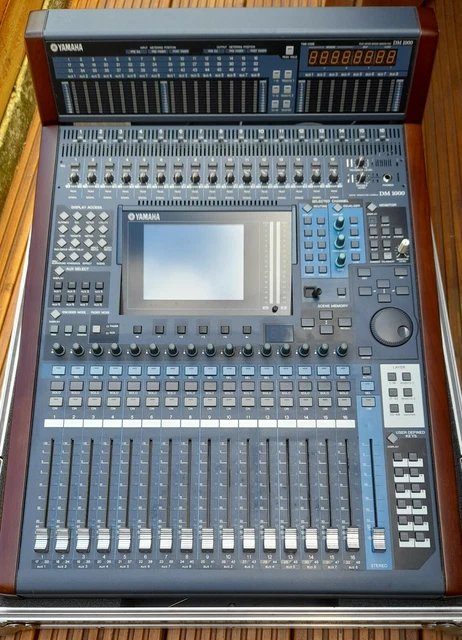 YAMAHA DM1000 WITH Flightcase, 2 x MY16-AT cards, and a DA824 with MY8 ...