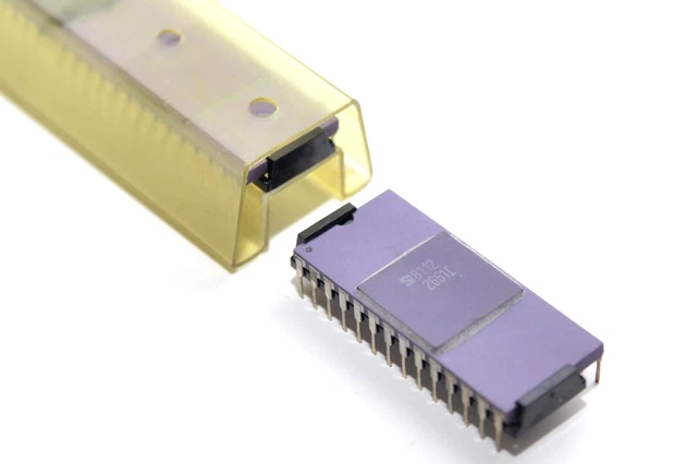 UNIVERSAL DATA COMMUNICATION Controller Chip by Signetics Type 2651I ...