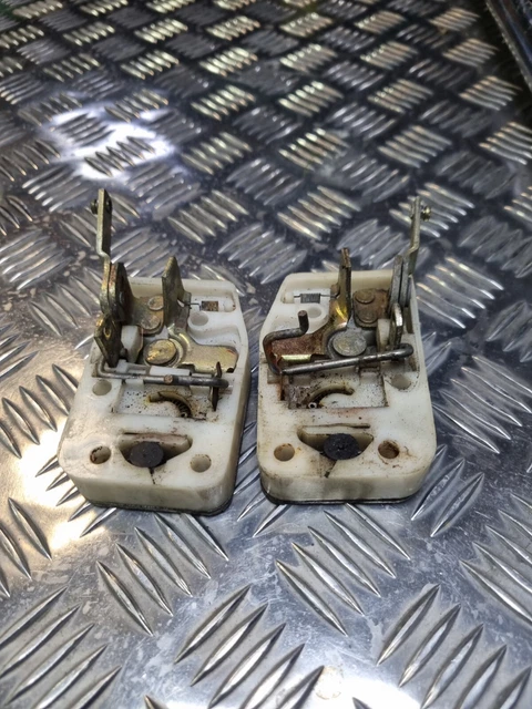 CLASSIC MINI DOOR latch Locking Mechanism A Pair In Used Condition £19. ...