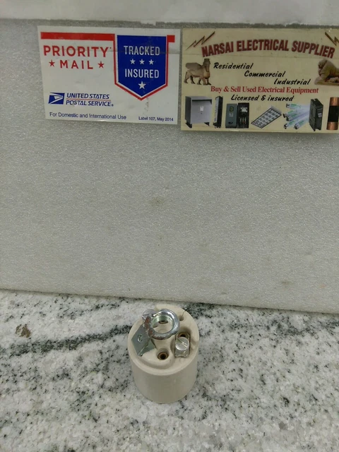 LEVITON MEDIUM BASE Keyless Porcelain Lamp Holder Light Socket 250V 600 ...