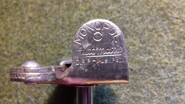 ANCIEN OUVRE-BOITE DÉCAPSULEUR mécanique Monopol Automatic D.R. P- Ausl ...