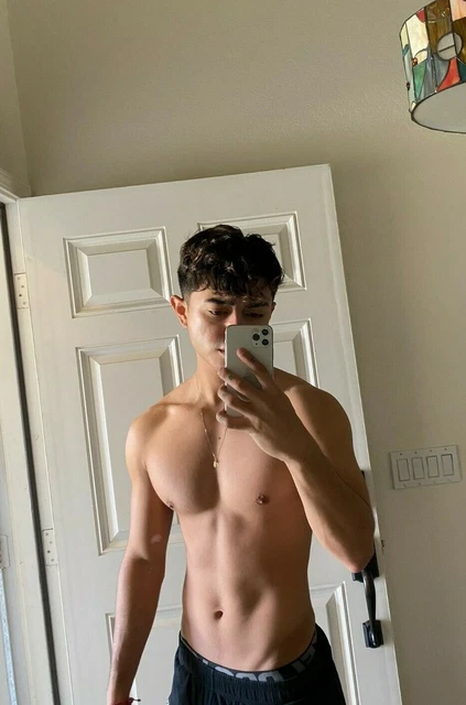 SHIRTLESS MALE BEEFCAKE Muscular Sexy Hunk Frat Jock Man Dude PHOTO 4X6 ...