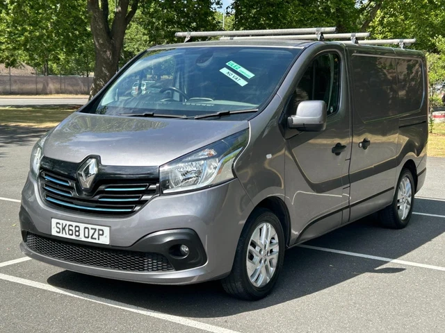 RENAULT TRAFIC SL27 dCi 125 Sport NO Vat Van ULEZ SWB £10,995.00 - PicClick UK
