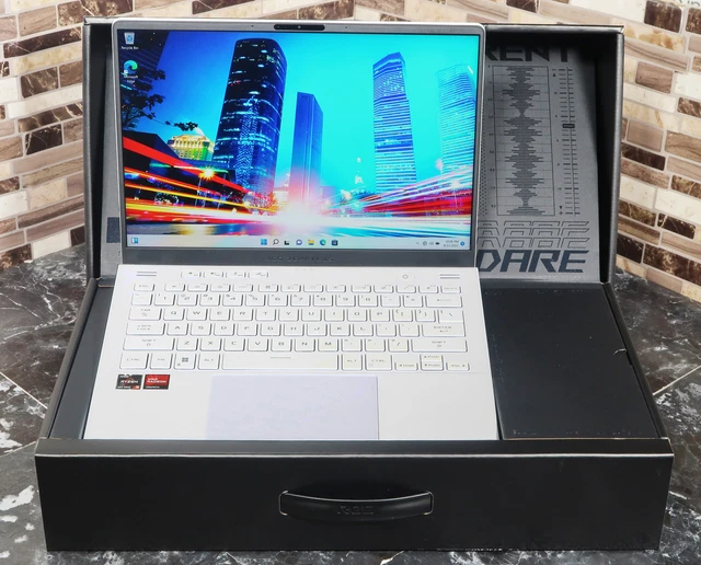 ASUS ROG ZEPHYRUS G14 AMD Ryzen 9 6900HS 16GB 2TB SSD RX 6700S QHD+ ...