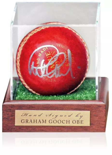 GRAHAM GOOCH ENGLAND Cricket Legend Hand Signed Cricket Ball Display ...
