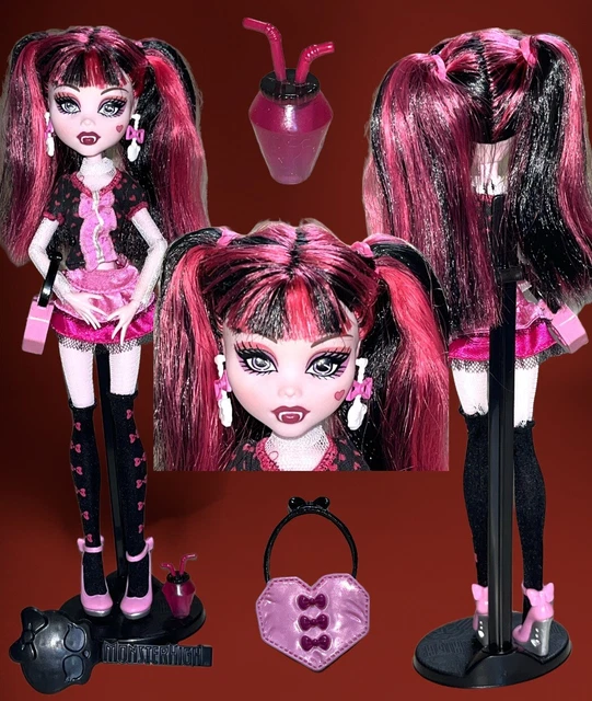 MONSTER HIGH DRACULAURA Doll Day At The Maul Killer Style £89.20 ...