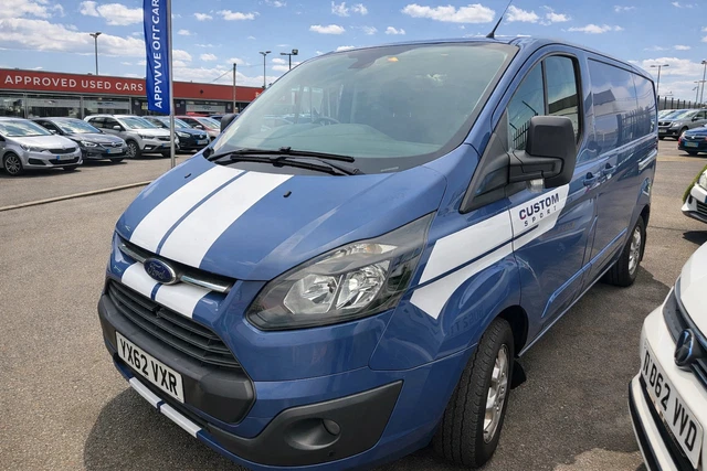 FORD TRANSIT CUSTOM ltd 2-2 chain Only 112k Rare Stratosphere paint no ...