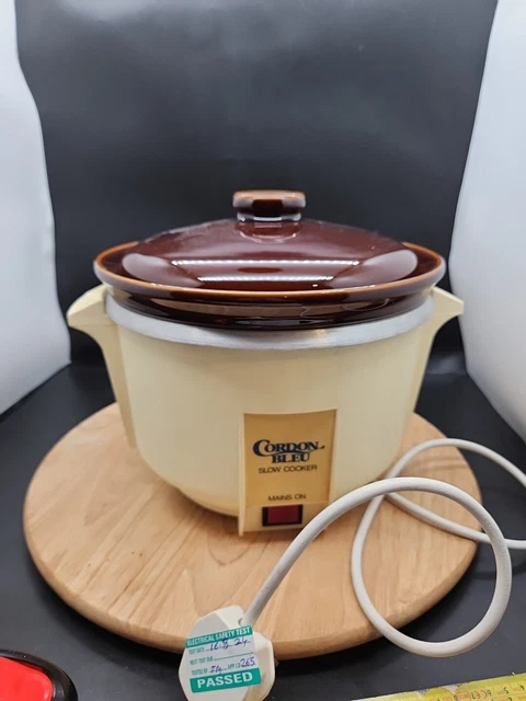 VINTAGE CORDON BLEU AUTO 3L SLOW COOKER In Beige/Brown - 5250 £21.00 ...
