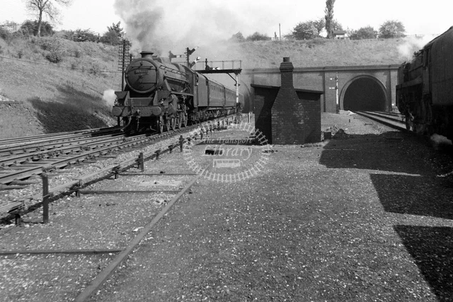 PHOTO BRITISH RAILWAYS Steam Locomotive 44668 Class 5MT at Knighton ...