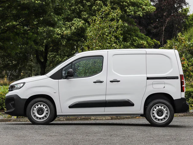 2026 PEUGEOT PARTNER 1.5 BlueHDi 100 Professional Plus Van PANEL VAN ...