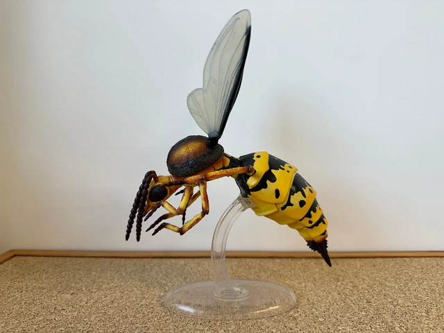 DOCTOR WHO WASP Vespiform Build A Figure Very Rare All Parts Included ...