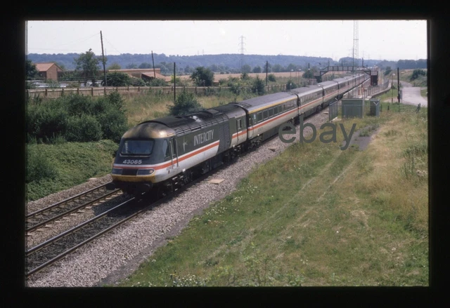 ORIGINAL 35MM SLIDE - Class 43 - HST 43065 at Radley on 29.7.92. £3.49 ...
