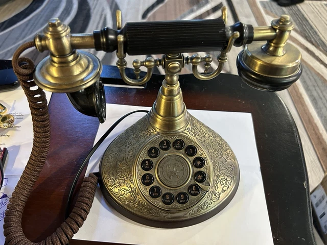 VINTAGE PARAMOUNT COLLECTION Classic Series Push Button Telephone ...