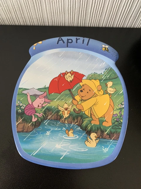 DISNEY WINNIE THE Pooh The Whole Year Through April Plate £10.00 ...