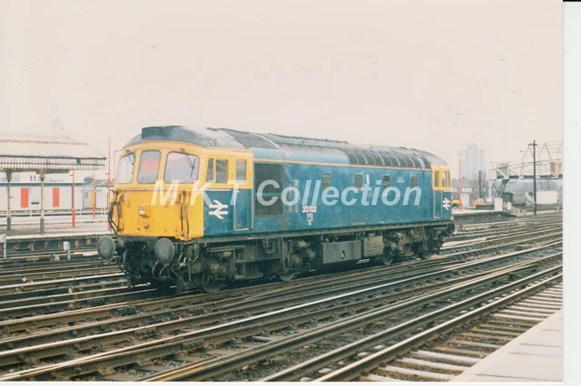 RAILWAY PHOTO CLASS 33 33102 @ Clapham Junction 12/2/92 LE after ECS ex ...