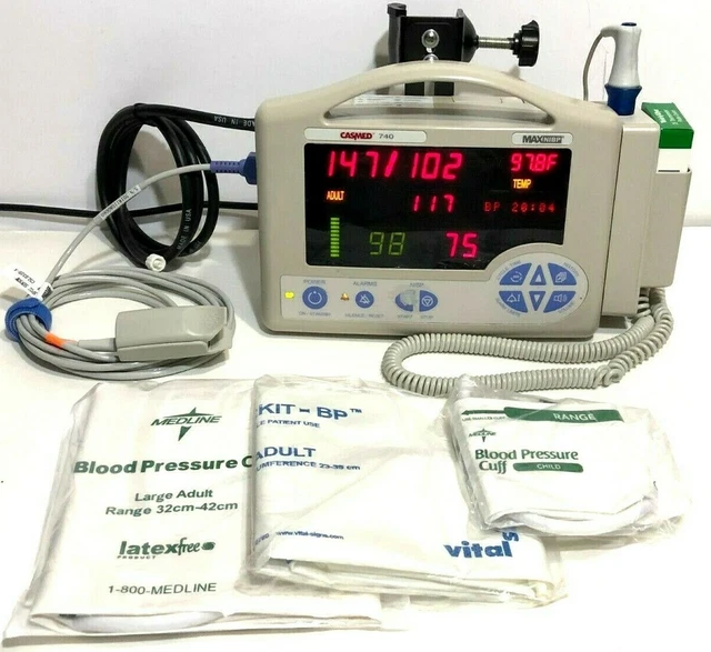 CASMED 740 PATIENT Vital Signs Monitor NIBP BP SpO2 Temperature Probe ...