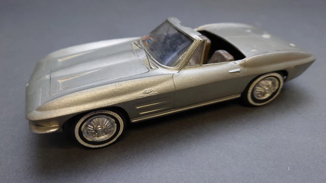 AMT 1964 CHEVROLET Corvette Conv Gebaut - Modellbausatz Im Massstab 1: ...