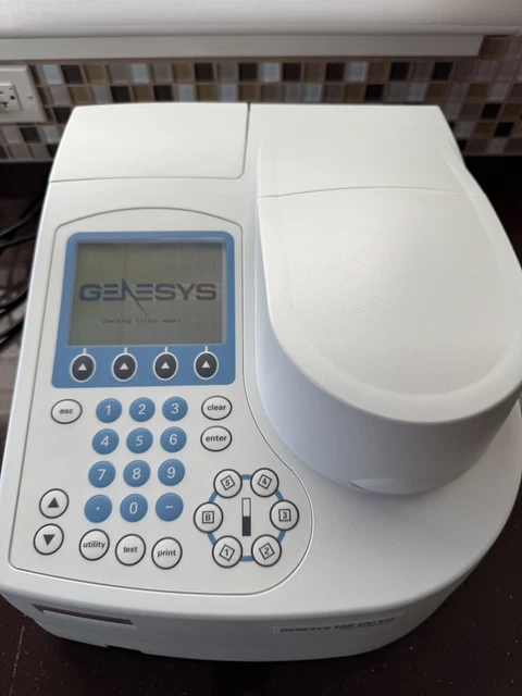 THERMO FISHER SCIENTIFIC GENESYS 10S UV-Vis UV-Visible Spectrophotometer G10-S $1,999.99 ...