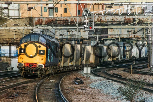 UK DIESEL TRAIN Railway Photograph Of Class 37 Loco 37087. Rm37-335 £1. ...