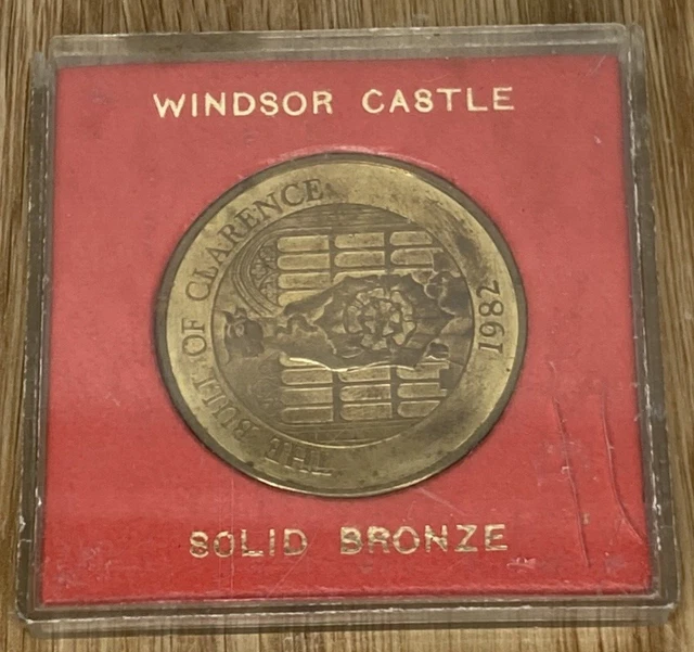 WINDSOR CASTLE, THE Bull of Clarence, 1982 Solid Bronze Encased Coin £8 ...