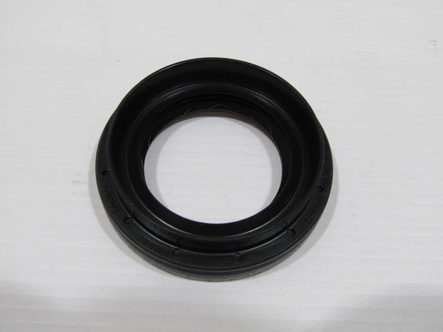 GENUINE SMART FORTWO 451 Transmission Driveshaft Seal Ring A0139976146 ...